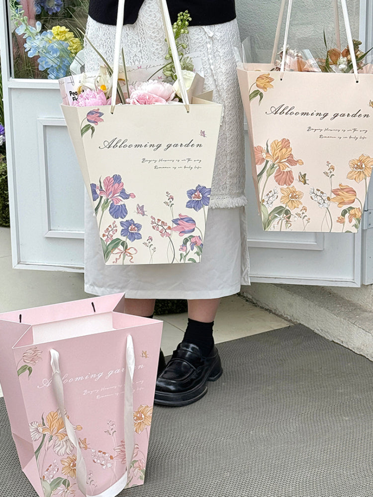 Trapezoidal Floral Gift Bags with Handles Pack 5 – Floral Supplies Store